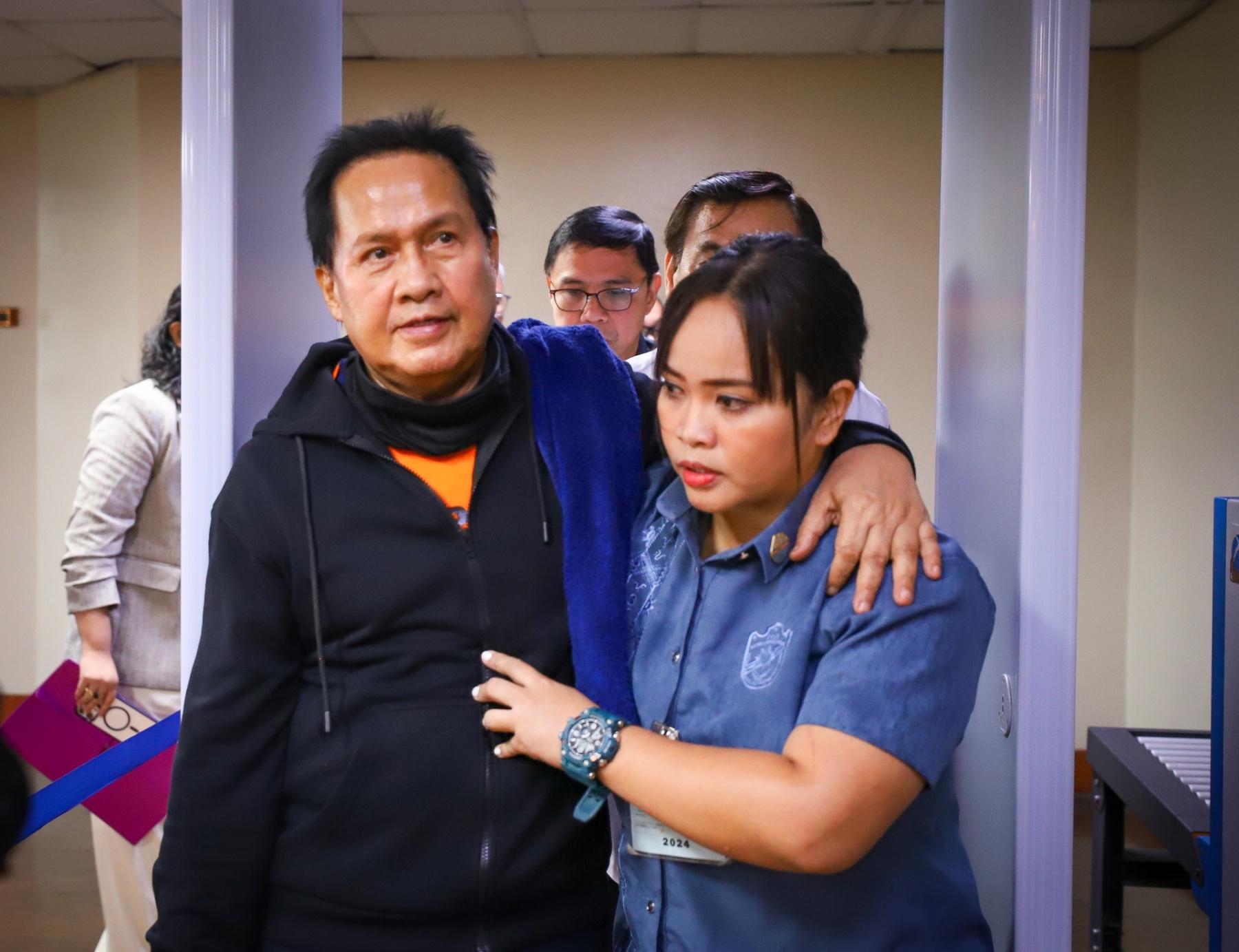 Quiboloy arrives for Senate probe | Photos | GMA News Online