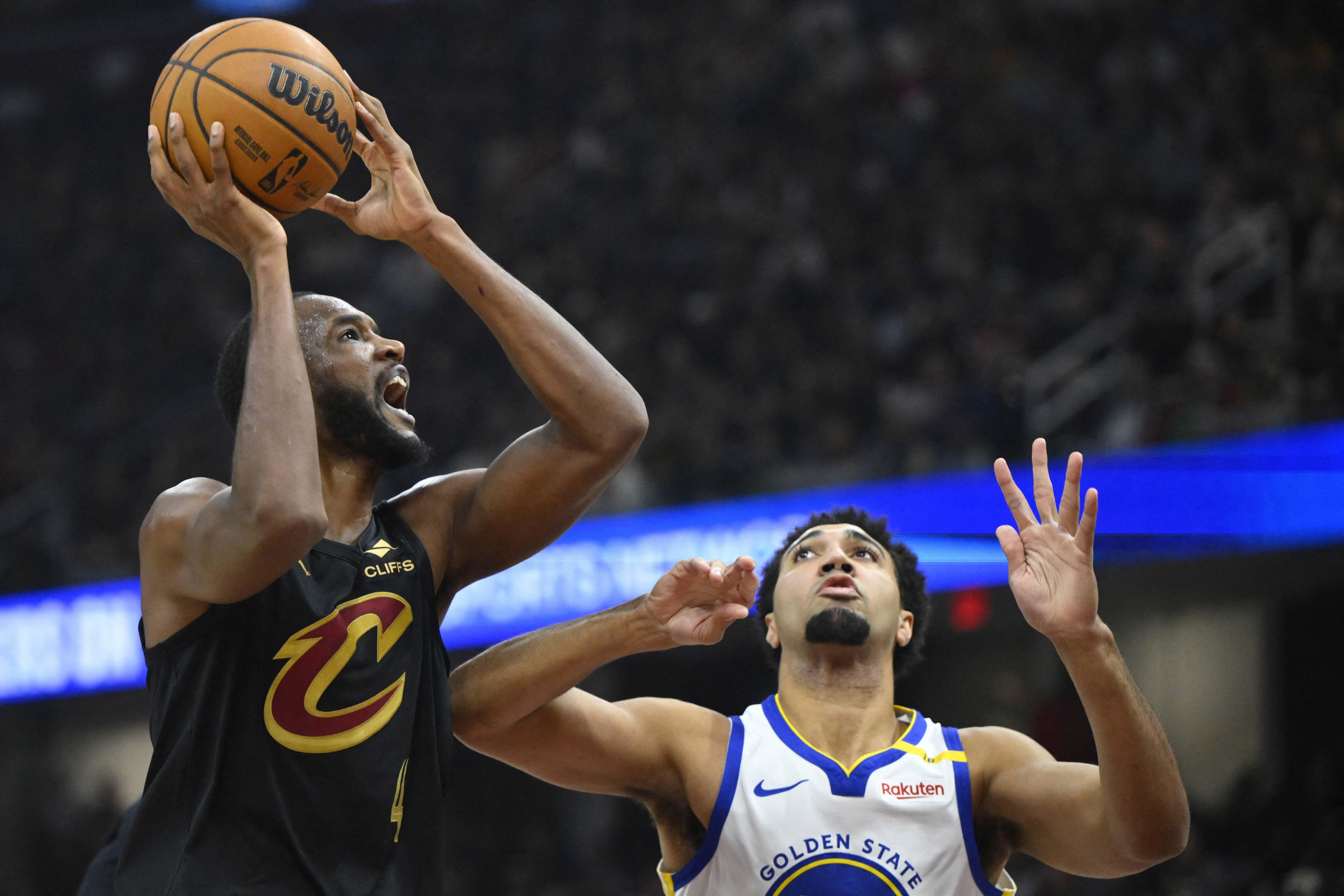NBA: Cavaliers demolish Warriors, improve to 10-0 | GMA News Online