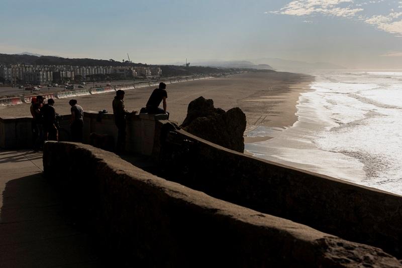 Magnitude 7 earthquake strikes off California coast | Photos | GMA News ...