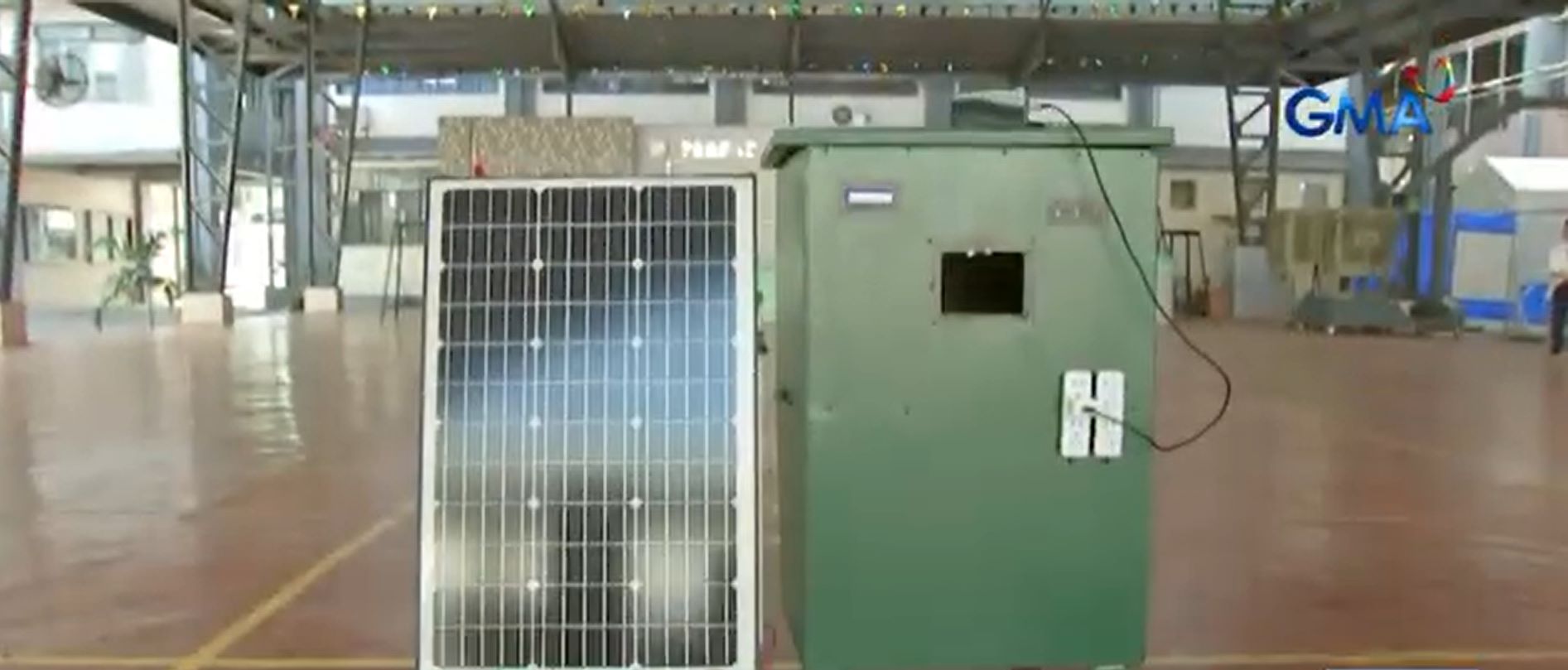 'Trash-bot' feeds on plastic bottles to power gadgets | GMA News Online