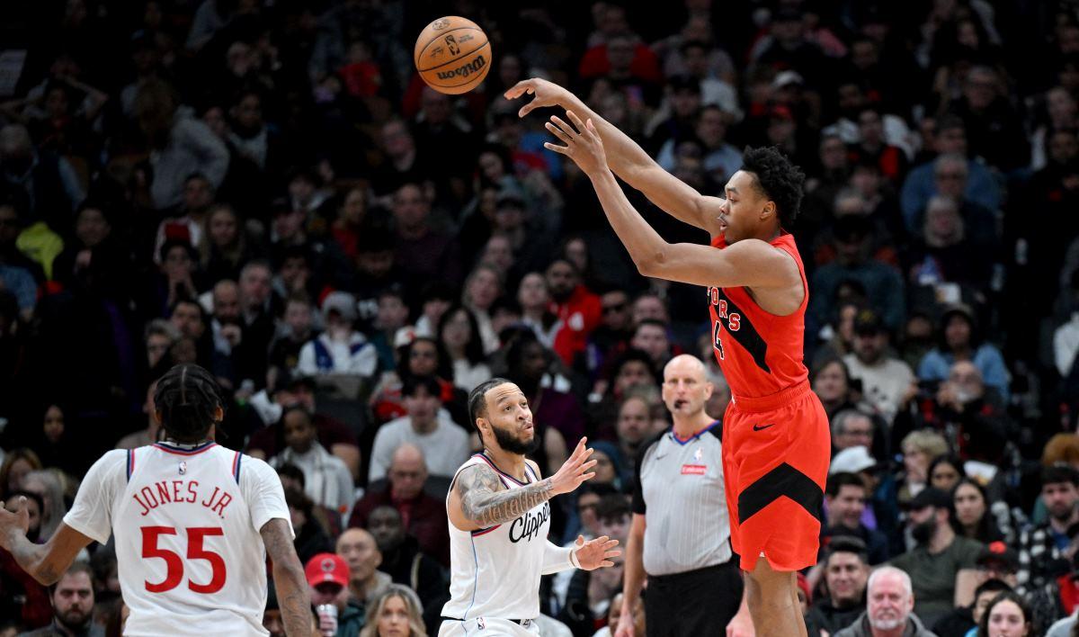 NBA: Raptors use big third quarter to down Clippers | GMA News Online