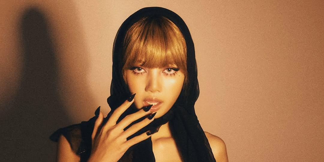 Lisa of Blackpink drops debut solo album 'Alter Ego' | GMA News Online