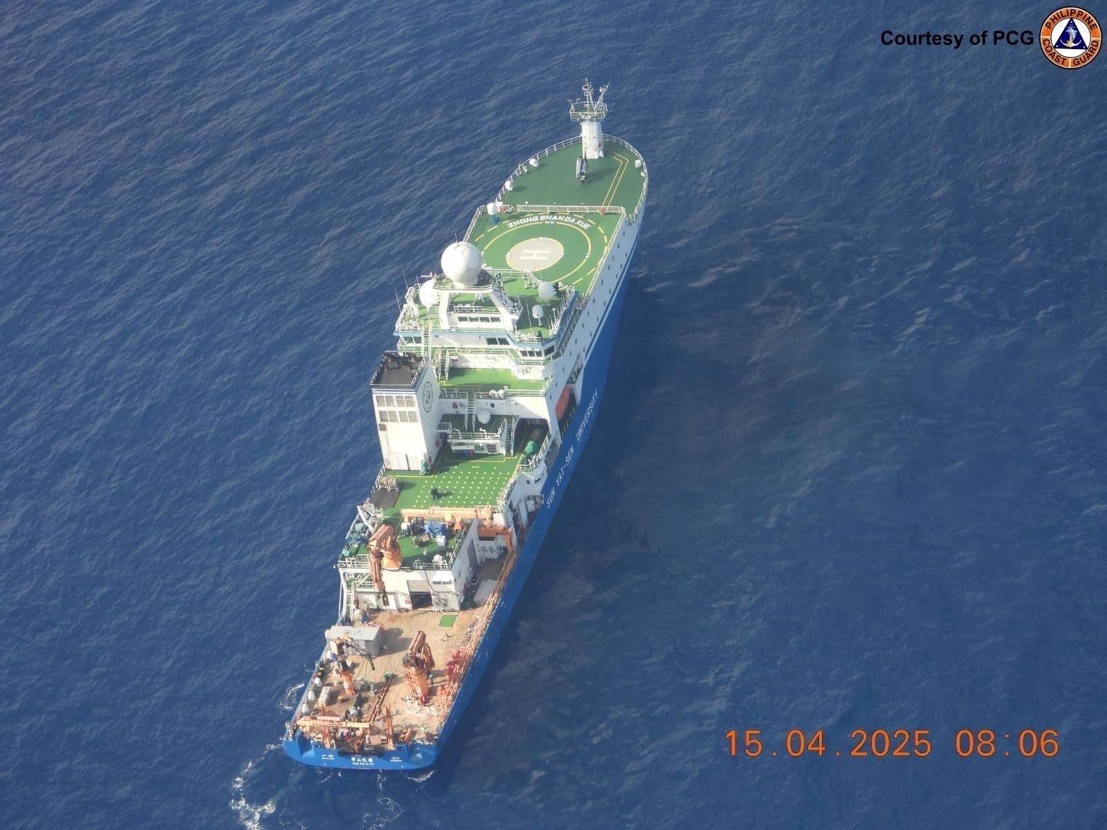 Chinese research vessel spotted near Batanes | Photos | GMA News Online