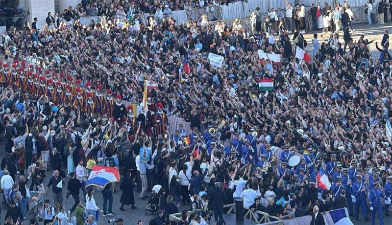 Celebration for the selection of a new Pope | Photos | GMA News Online