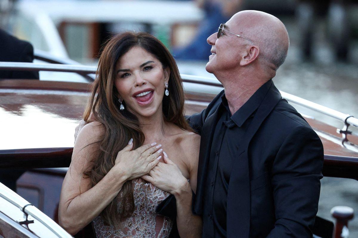 Final bash set to end lavish Bezos wedding party in Venice | GMA News Online