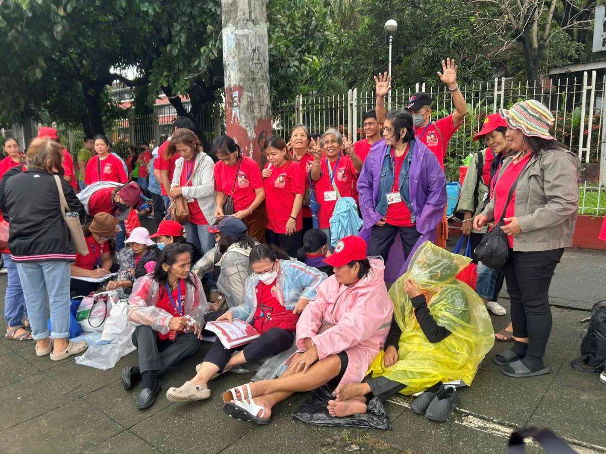 Marcos supporters gather early in QC for SONA 2025 | Photos | GMA News ...
