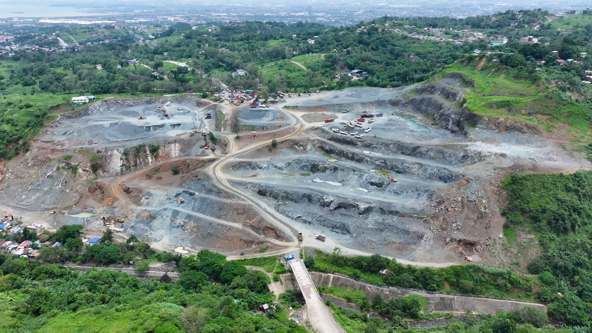 Townspeople protest against quarrying site in Angono, Rizal | GMA News ...