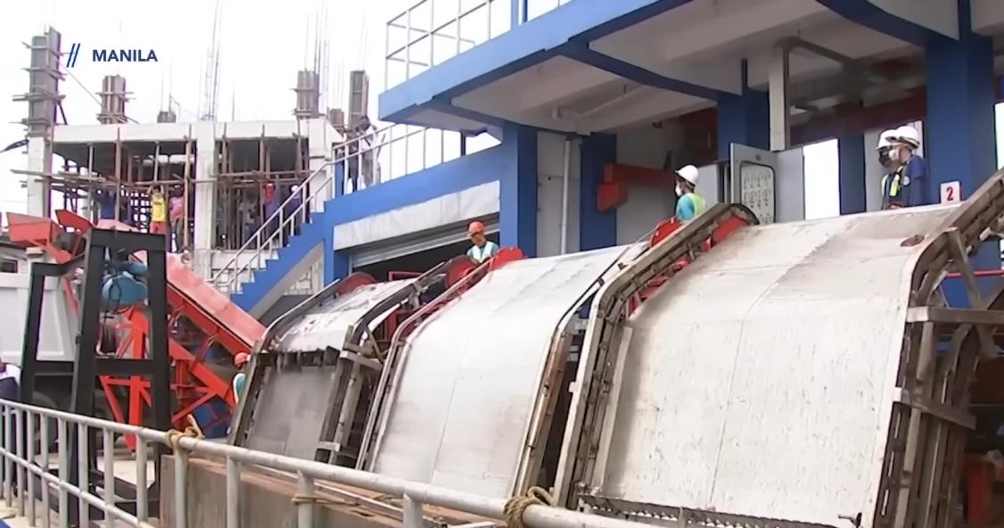 Dizon orders 2 more temporary pumps installed at Tondo’s Sunog Apog ...