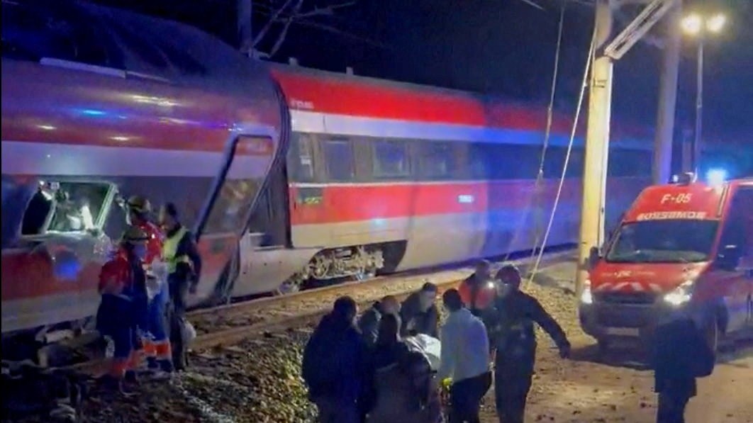 Two high-speed trains derail in Spain, broadcaster reports 5 people ...