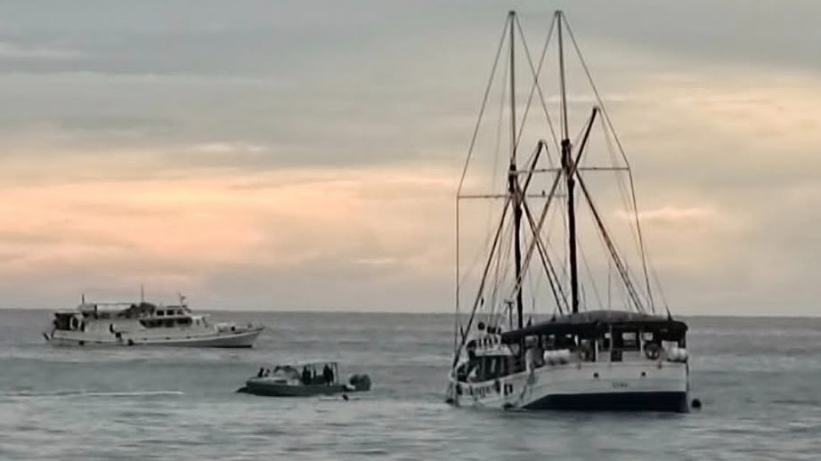 No oil leaks from grounded yacht in Tubbataha Reef - PCG | GMA News Online